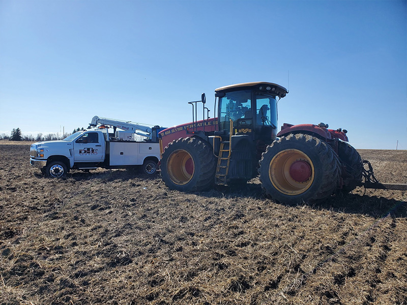 Tractor Service Department | Minot, ND | Dakota Truck and Farm