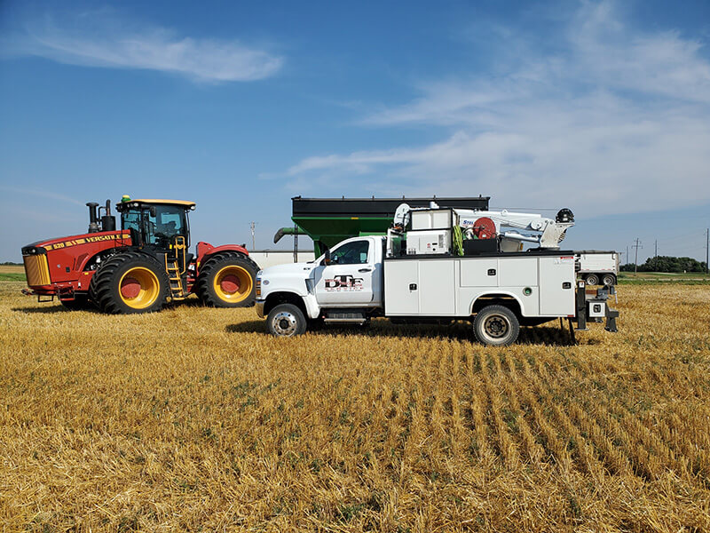 Tractor Service Department | Minot, ND | Dakota Truck and Farm
